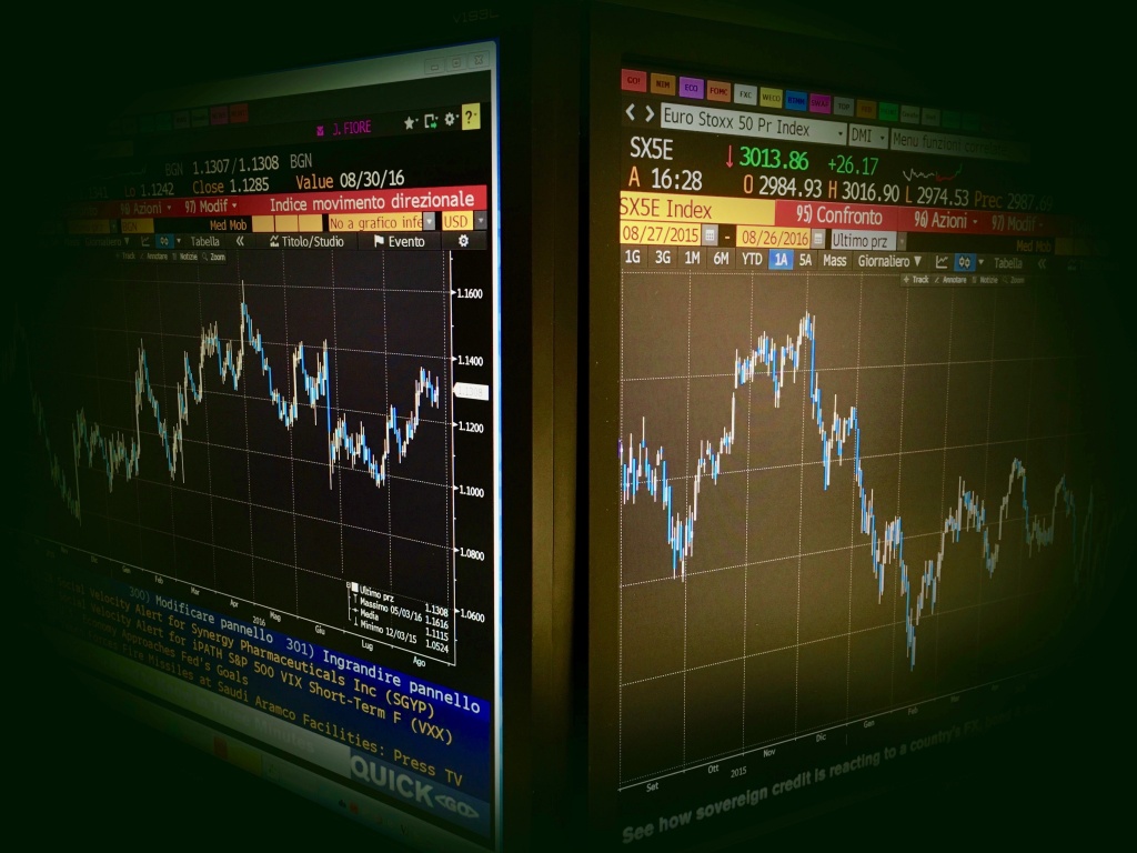 bloombergscreen | Mark Baker | Travel Writer in Prague